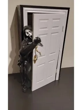 Wall Decor | Brand New Scream 7 Ghostface Door Let Me In Popcorn Bucket ...